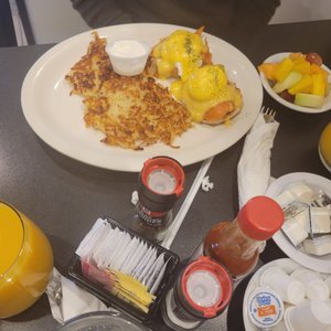 MAPLE LEAF DINER - 4507 Photos & 3141 Reviews - Restaurants near Dallas ...