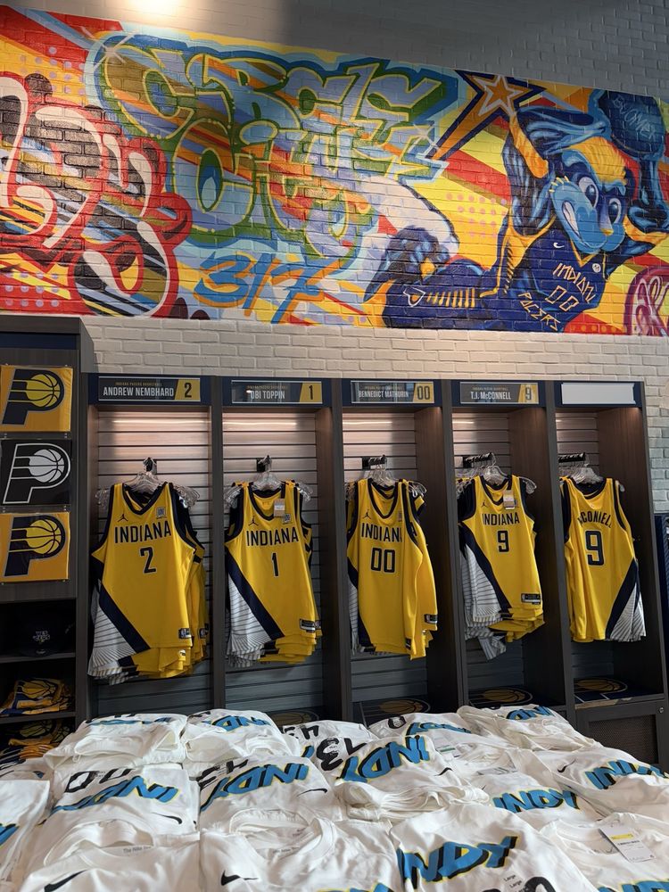 PACERS TEAM STORE - Updated January 2026 - 13 Photos - 125 S ...