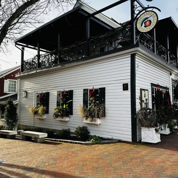 THE TAVERN - Updated August 2024 - 134 Photos & 264 Reviews - 220 E ...