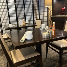 EQUES - Updated October 2025 - 441 Photos & 368 Reviews - 900 Bellevue ...