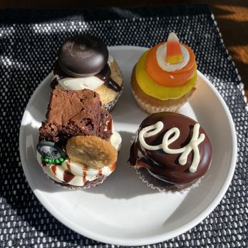 CAKED UP CAFE - Updated October 2025 - 284 Photos & 213 Reviews - 40 S ...