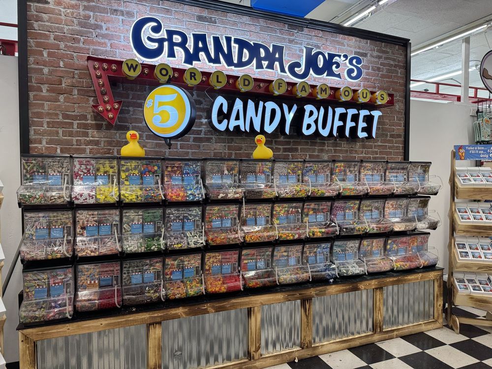 GRANDPA JOE’S CANDY SHOP - Updated January 2025 - 14 Photos - 9801 ...