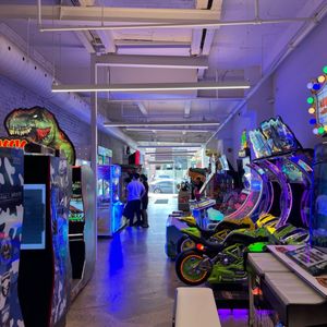 AMUSEMENT 20/20 - Updated December 2025 - 13 Photos - 3350 Boulevard ...