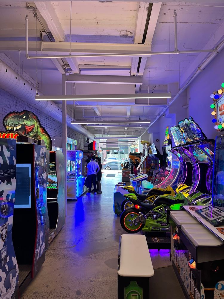 ARKAD AMUSEMENT - Updated January 2026 - 1386 Sainte-Catherine O ...