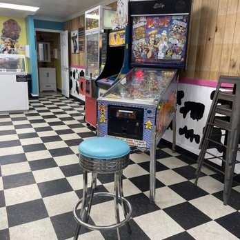 THE FROZEN BARN - Updated July 2025 - 23 Photos & 16 Reviews - 1106 ...