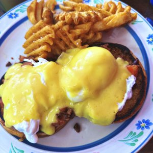 MAIN KITCHEN CAFE - 889 Photos & 940 Reviews - 17013 Chatsworth St ...