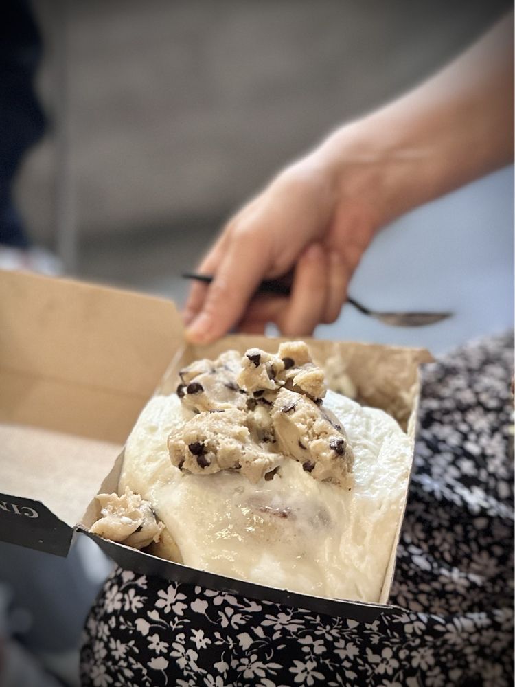 CINNAHOLIC - Updated January 2026 - 111 Photos & 20 Reviews - 8701 ...