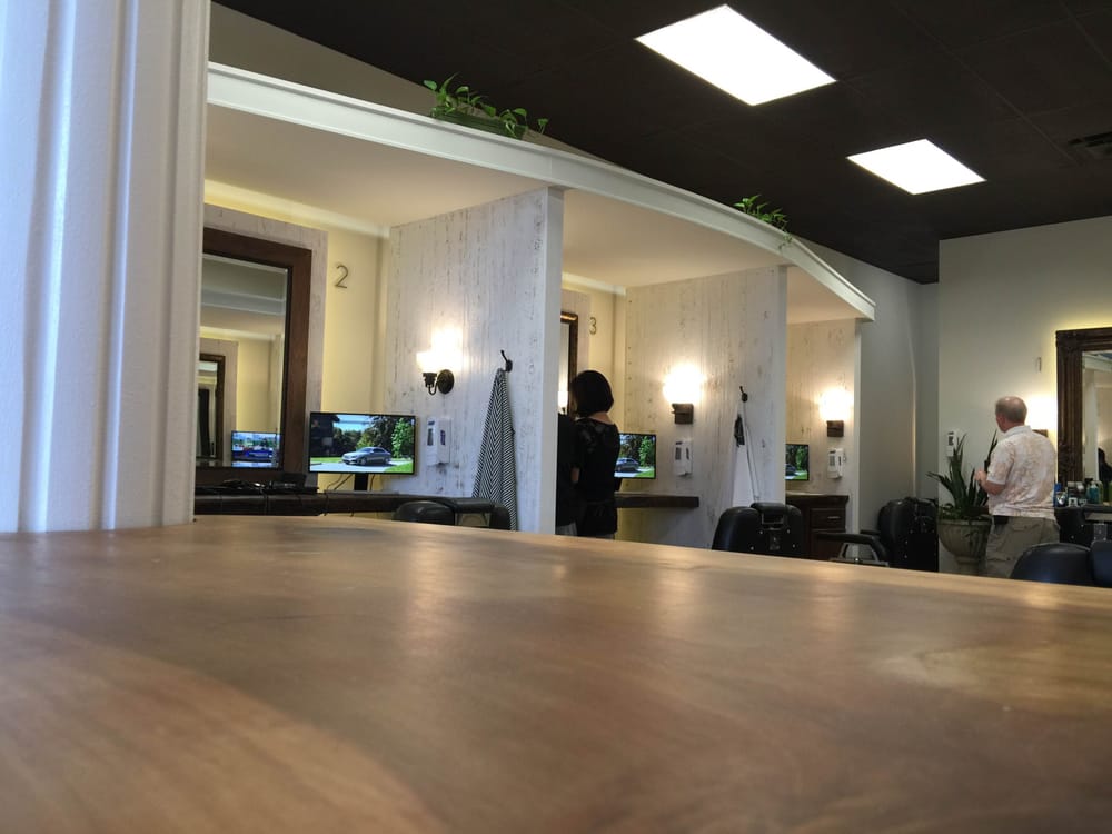 BARBER LOUNGE - Updated October 2025 - 18 Photos & 101 Reviews - 302 ...