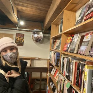 LEFT BANK BOOKS COLLECTIVE - 94 Photos & 99 Reviews - 92 Pike St ...