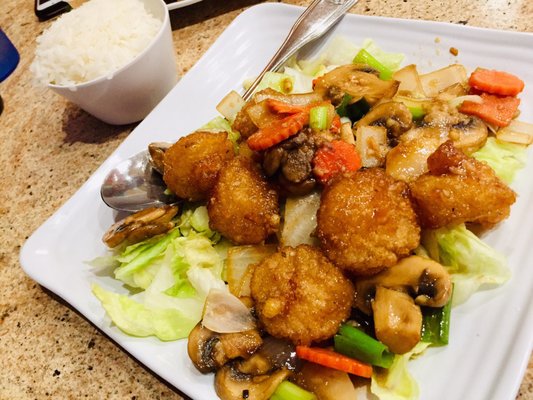 ARIYA THAI KITCHEN - 283 Photos & 220 Reviews - 2560 E Gage Ave ...