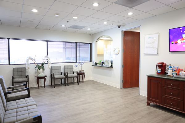 DAVID E TOURGEMAN, MD, FACOG - Updated December 2025 - 22 Photos & 68 ...