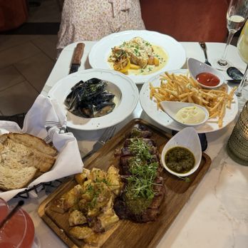 AMERICANO LINCOLN PARK - Updated March 2025 - 99 Photos & 68 Reviews ...