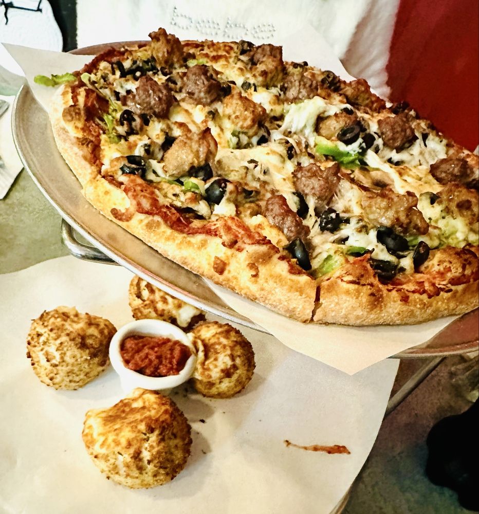 CERELLO’S PIZZA, WINE CAFE - Updated December 2025 - 61 Photos & 202 ...