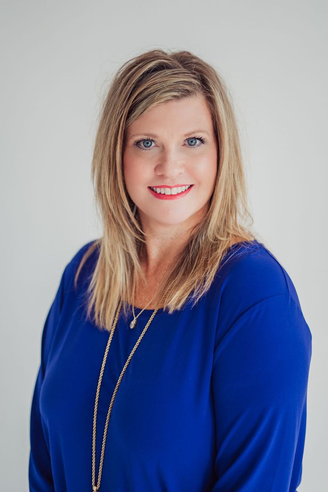 CHRISTY HOLT - RE/MAX CARRIAGE HOUSE - Contact Agent - 23 Photos ...