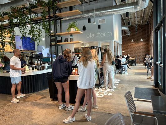 PLATFORM COFFEE - Updated December 2025 - 144 Photos & 44 Reviews - 919 ...