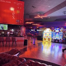BOWLERO DALLAS - Updated October 2025 - 83 Photos & 30 Reviews - 3805 ...
