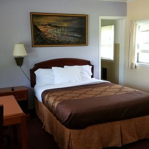 FORTNEY RESIDENCE HOTEL - Hotels - 102 N Main St, Viroqua, WI - Phone ...