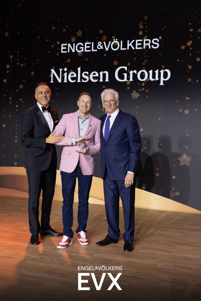 SEAN NIELSEN - Updated June 2025 - 2715 1st Ave, Seattle, Washington ...