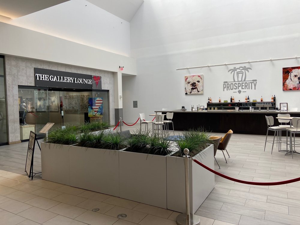 THE GALLERY LOUNGE - Updated July 2025 - 14 Photos - 6000 Glades Rd ...