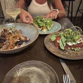 THE EASTERLY - Updated July 2024 - 551 Photos & 324 Reviews - 6100 Red ...