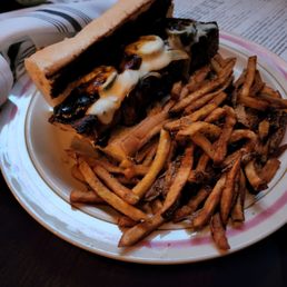 SOVEREIGN - Updated August 2025 - 636 Photos & 952 Reviews - 24216 W ...