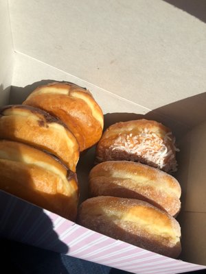 HAPPY DONUTS - 60 Photos & 106 Reviews - Donuts - 1330 El Camino Real ...