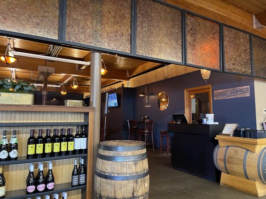 HOP-N-GRAPE - Updated December 2025 - 132 Photos & 382 Reviews - 924 ...