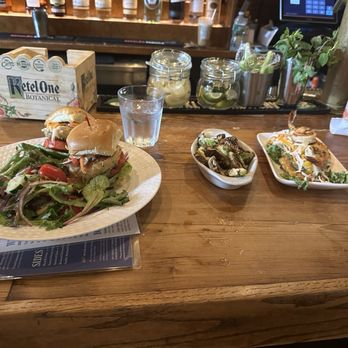 RUSTIK TAVERN - Updated November 2024 - 651 Photos & 626 Reviews - 471 ...