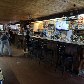 WOODYS TAVERN - Updated December 2025 - 55 Photos & 105 Reviews - 221 S ...