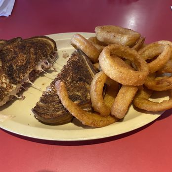 ED WALKER’S DRIVE-IN & RESTAURANT - Updated December 2025 - 181 Photos ...