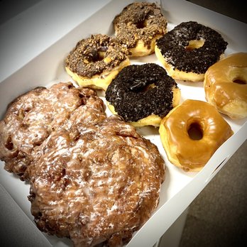 CITY DONUT - Updated 2024 - 156 Photos & 228 Reviews - 25751 Perdido ...