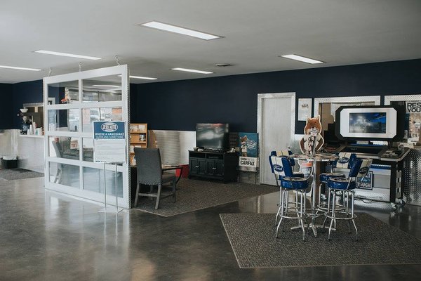 JESS FORD - Updated January 2026 - 14 Photos & 13 Reviews - 522 Midway ...