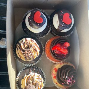 MIX BAKERY - 129 Photos & 109 Reviews - 1110 W 16th St, Merced ...