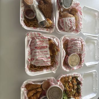 WALDOS CHICKEN & BEER - Updated September 2025 - 21 Photos - 2812 ...