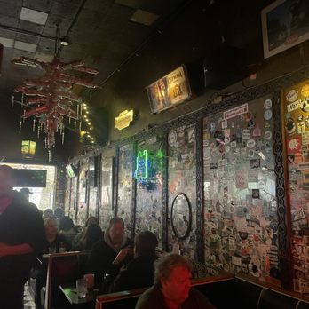 THE 5 POINT CAFÉ - Updated May 2024 - 1592 Photos & 2398 Reviews - 415 ...