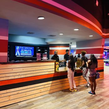 BOWLERO DURHAM - Updated December 2025 - 33 Photos & 28 Reviews - 4508 ...