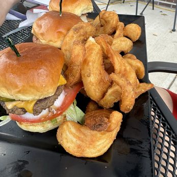 FLIGHT BURGER - Updated October 2025 - 377 Photos & 200 Reviews - 650 W ...