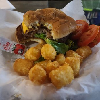 LEBOWSKI’S GRILL - Burgers in Austin, Texas at 8909 Burnet Rd - 430 ...