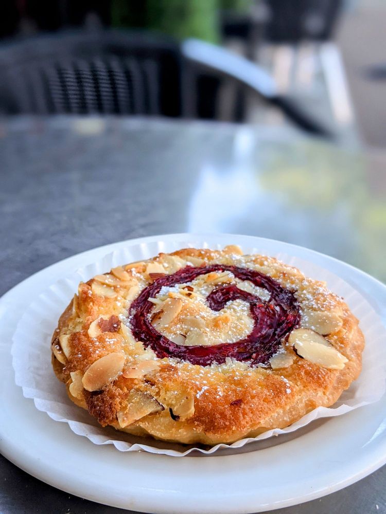 PARISIEN BAKERY - 309 Photos & 188 Reviews - 401 Clovis Ave, Clovis ...