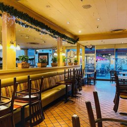 ANDRE’S ITALIAN RESTAURANT - Updated March 2025 - 1214 Photos & 1478 ...