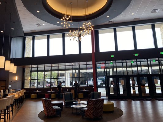 MOVIEHOUSE & EATERY BY CINEPOLIS - 111 Photos & 138 Reviews - Austin ...