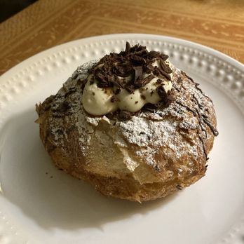 TWO BEES CAFE AND PATISSERIE - Updated July 2025 - 47 Photos & 31 ...