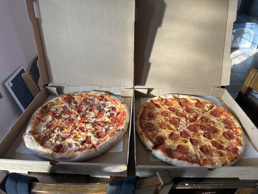 STANGO’S PIZZA PARLOR - Updated December 2025 - 52 Photos - 208 S Oakes ...