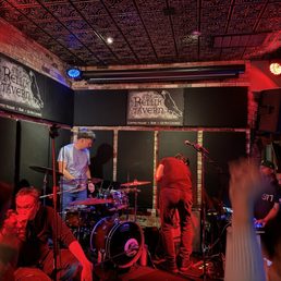 THE RELLIK TAVERN - Updated July 2025 - 307 Photos & 439 Reviews - 726 ...