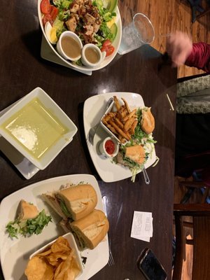 PICNIKINS PATIO CAFE - Updated October 2025 - 237 Photos & 275 Reviews ...