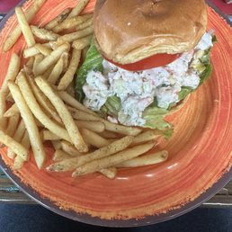 ISLAND PIG AND FISH - BBQ AND FRESH SEAFOOD - Updated July 2025 - 143 ...