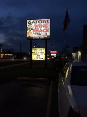 GATORS WING SHACK GRILL & PIZZERIA - 194 Photos & 574 Reviews - 1719 N ...