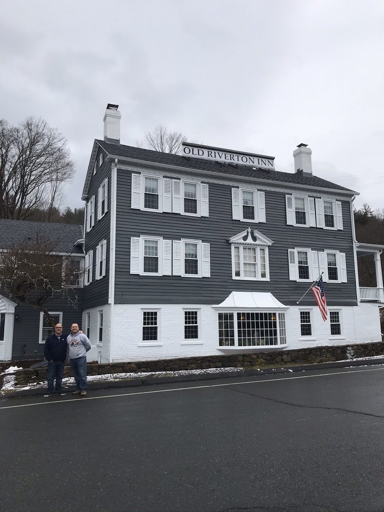 OLD RIVERTON INN - 30 Photos & 17 Reviews - 436 E River Rd, Riverton ...