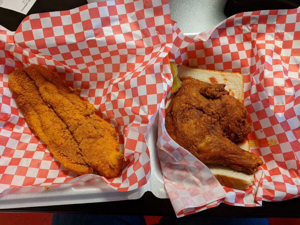 HELEN’S HOT CHICKEN - 64 Photos & 133 Reviews - Chicken Shop - 1801 ...