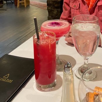 WOODBOUND INN - Updated July 2025 - 112 Photos & 124 Reviews - 247 ...